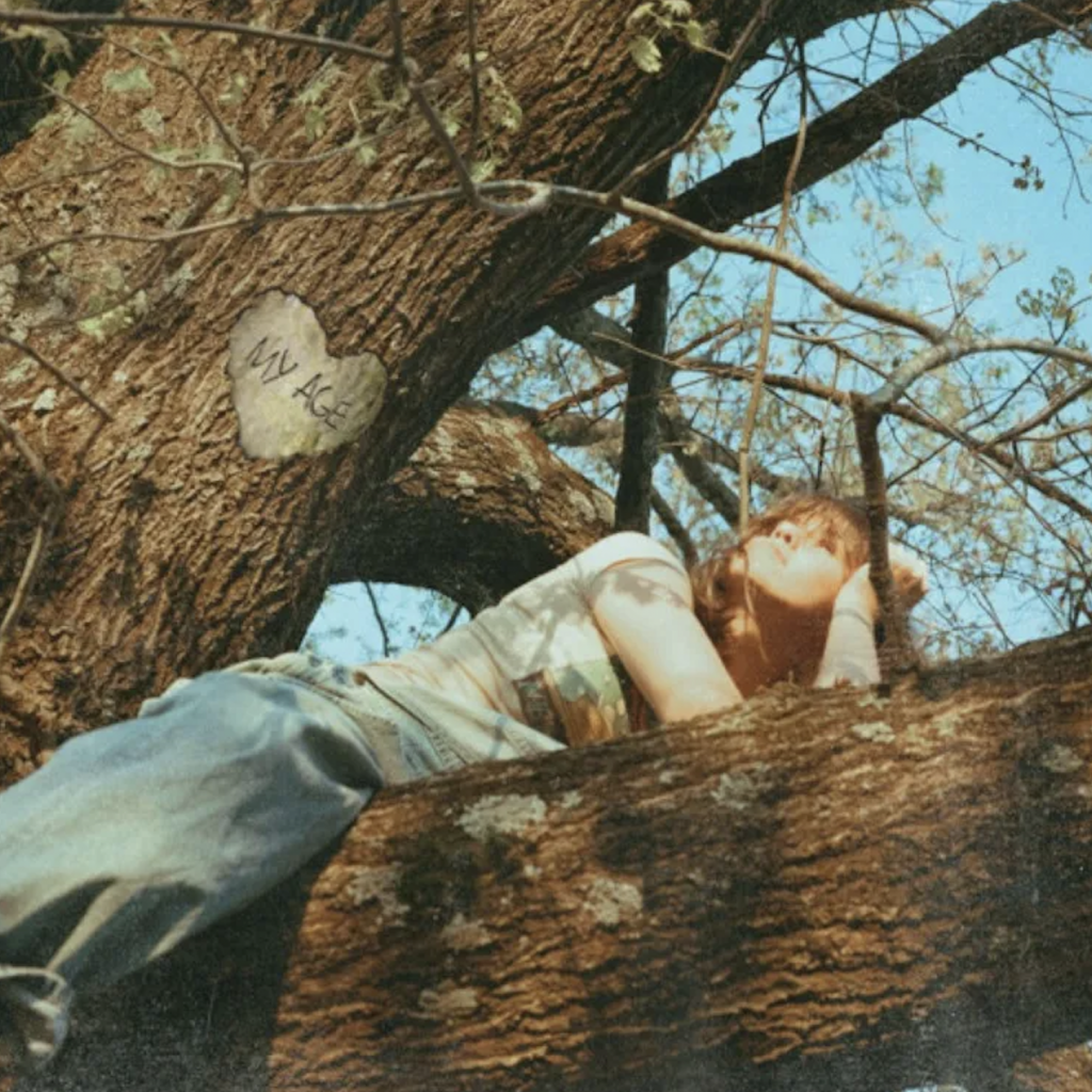 Getting To Know BIZZY: The New Artist Making Waves Online | The New Nine